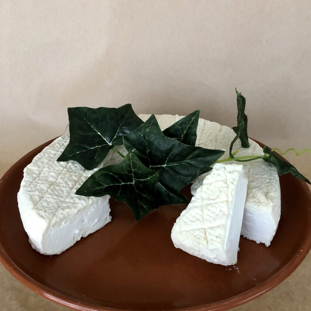 Holy Goat La Luna – Mulberrys Deli & Togs Cafe